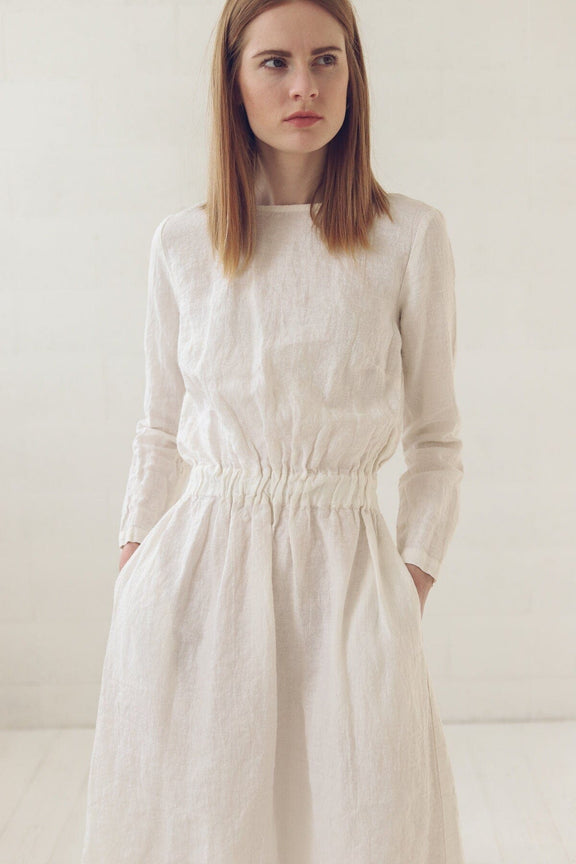 Elegant Fitted Long-Sleeve Soft Linen Dress – Old Linen Mill